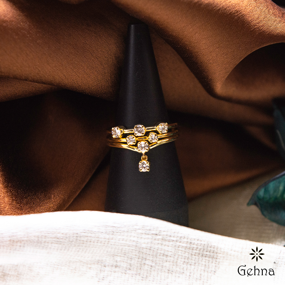 Shop 18K Gold Diamond Stackable Ring Online in India | Gehna